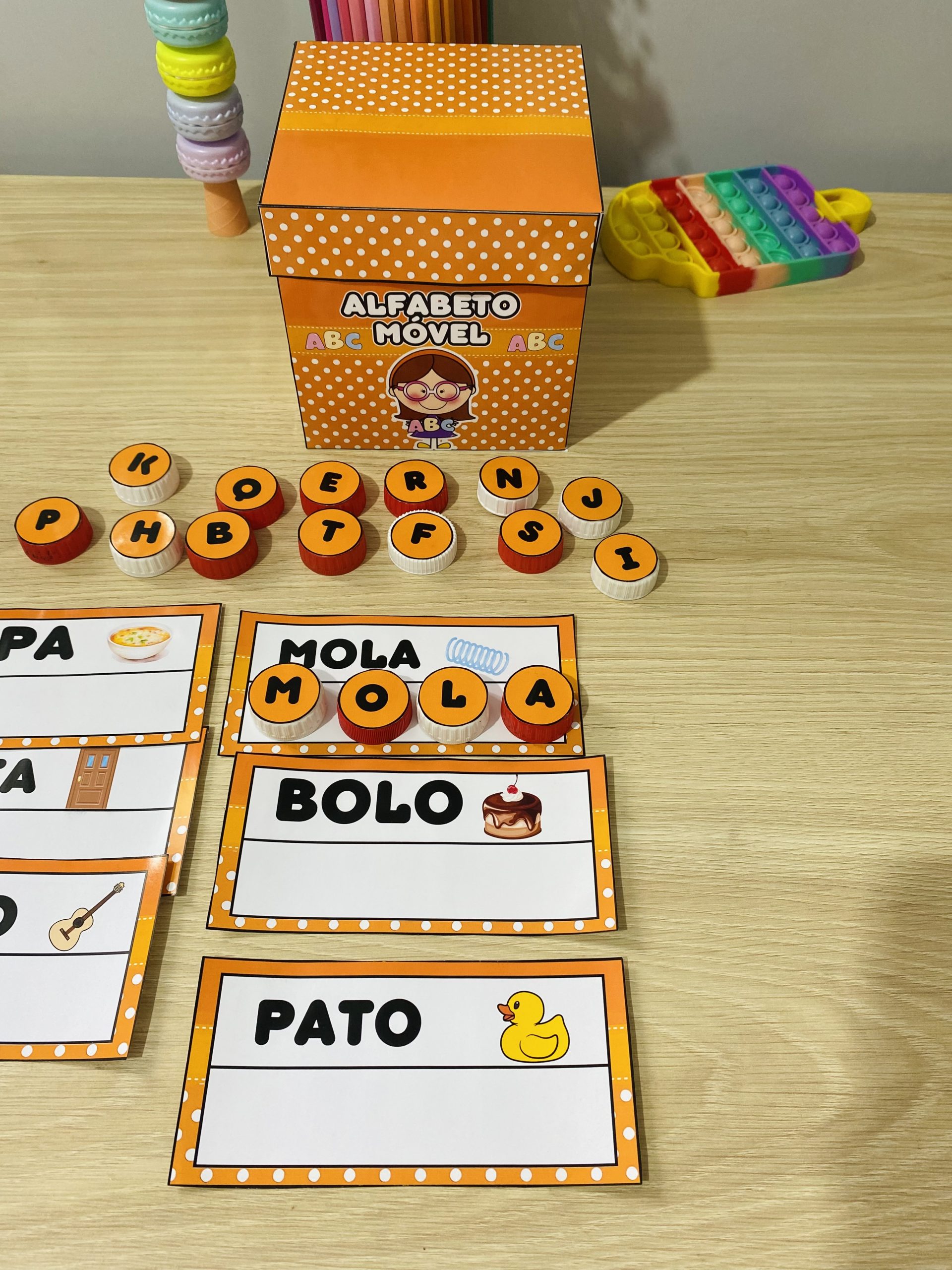 CAIXA DO ALFABETO MÓVEL – Espaço Pedagógico Encantar